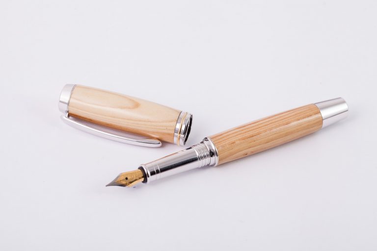 Galerie-Füller - Füllfederhalter Kugelschreiber und Bleistifte aus Edelholz